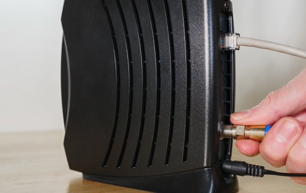 「ドコモ光」のモデムとは？役割や不具合が考えられる場合の確認方法・対処法を紹介｜快適ネット生活情報メディア おうちネットプレス | NTTドコモ