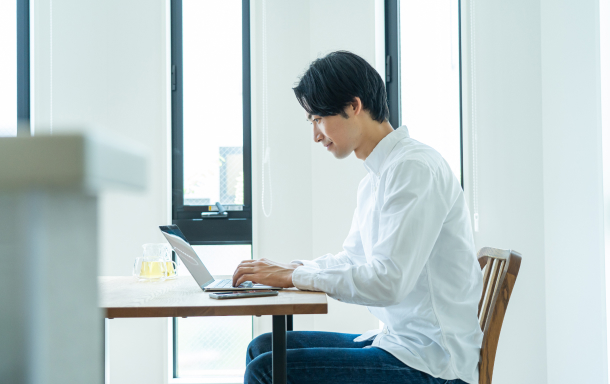 光回線の40Mbpsでできることは？通信速度の目安や通信環境の改善方法を紹介！｜快適ネット生活情報メディア おうちネットプレス | NTTドコモ